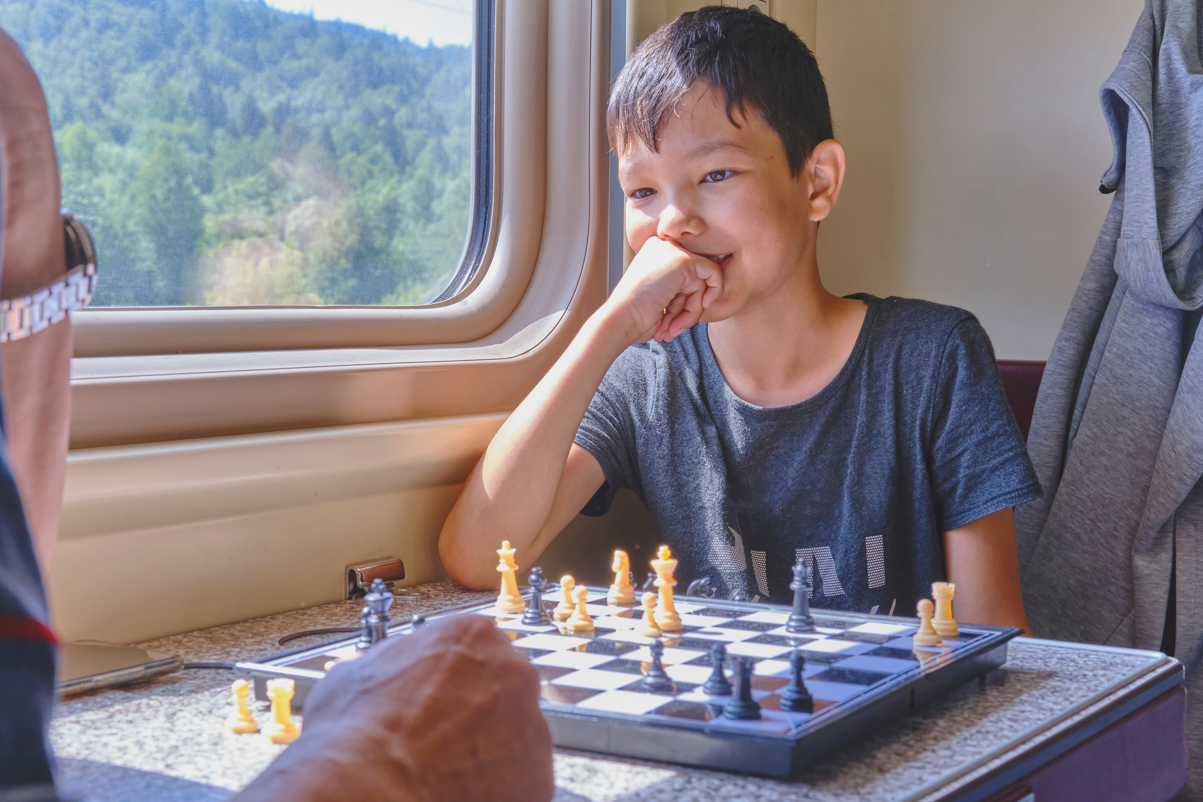 14 Games to Play on the Train with Kids | Avanti West Coast